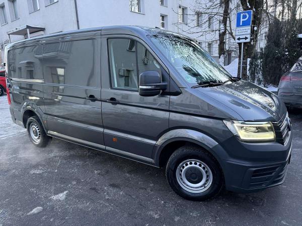 Grey Volkswagen Crafter 2020 in Jonava, with an engine capacity of 1.97 L and mileage of 239 thousand km for 20500 €, photo 3 on AUTOMOTO.COM.LV