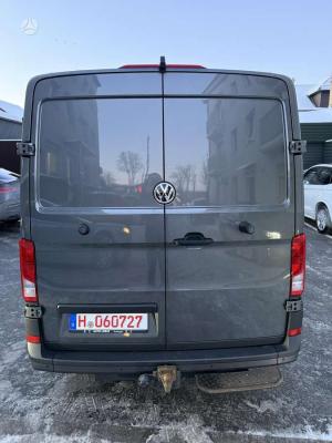 Grey Volkswagen Crafter 2020 in Jonava, with an engine capacity of 1.97 L and mileage of 239 thousand km for 20500 €, photo 5 on AUTOMOTO.COM.LV