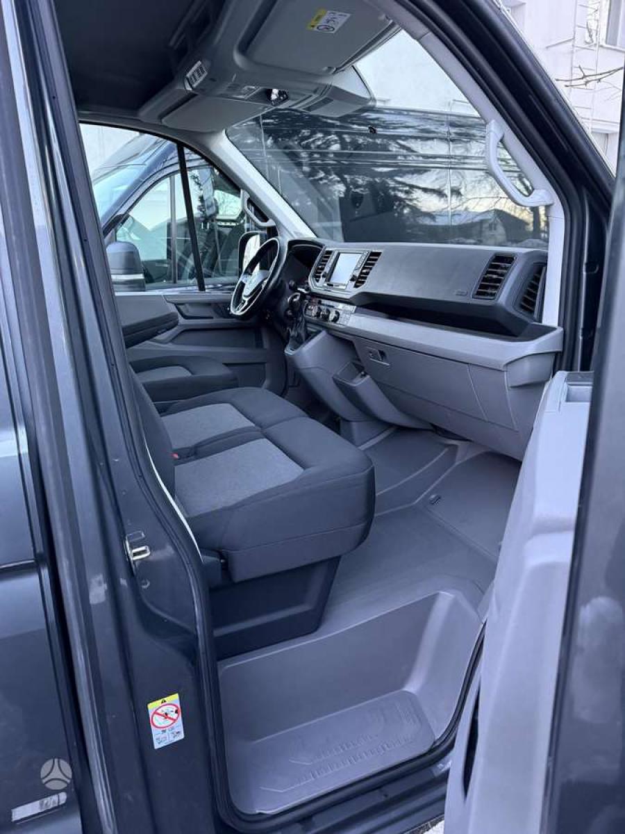 Grey Volkswagen Crafter 2020 in Jonava, with an engine capacity of 1.97 L and mileage of 239 thousand km for 20500 €, photo 11 on AUTOMOTO.COM.LV