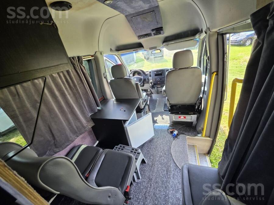 Pelēks Volkswagen Crafter 2008 Jelgava, ar dzinēja tilpumu 2.50 L un nobraukumu 170 tūkst. km par 12500 €, foto 4 vietnē AUTOMOTO.COM.LV