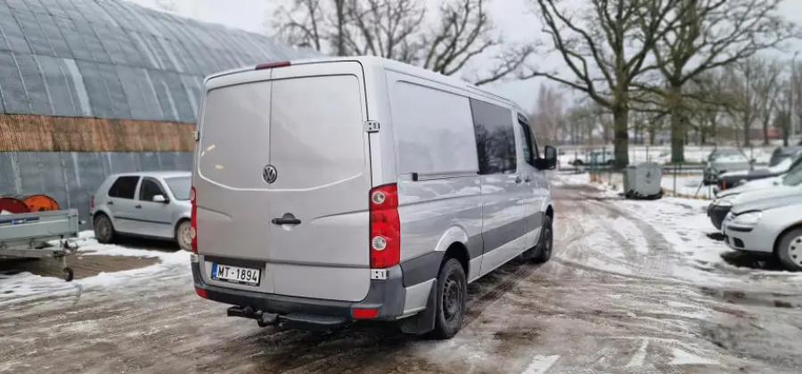 Grey Volkswagen Crafter 2009 in Valmiera, with an engine capacity of 2.50 L and mileage of 0 thousand km for 6900 €, photo 4 on AUTOMOTO.COM.LV