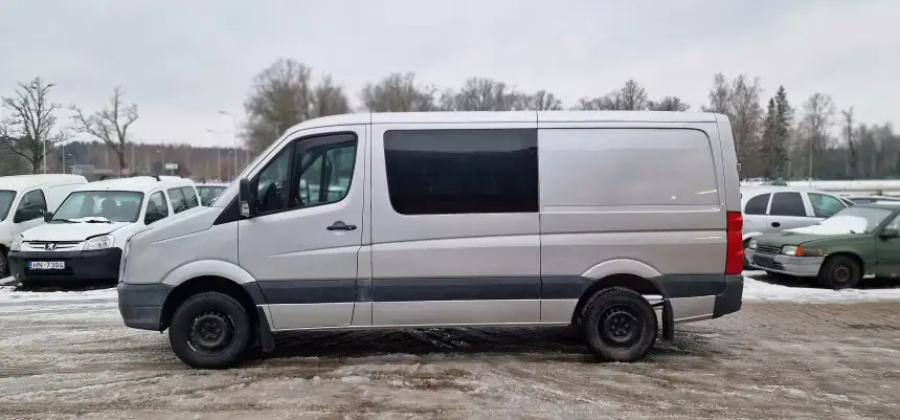 Grey Volkswagen Crafter 2009 in Valmiera, with an engine capacity of 2.50 L and mileage of 0 thousand km for 6900 €, photo 6 on AUTOMOTO.COM.LV