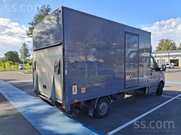 Pelēks Volkswagen Crafter 2010 Rīga, ar dzinēja tilpumu 2.50 L un nobraukumu 395 tūkst. km par 6990 €, foto 4 vietnē AUTOMOTO.COM.LV