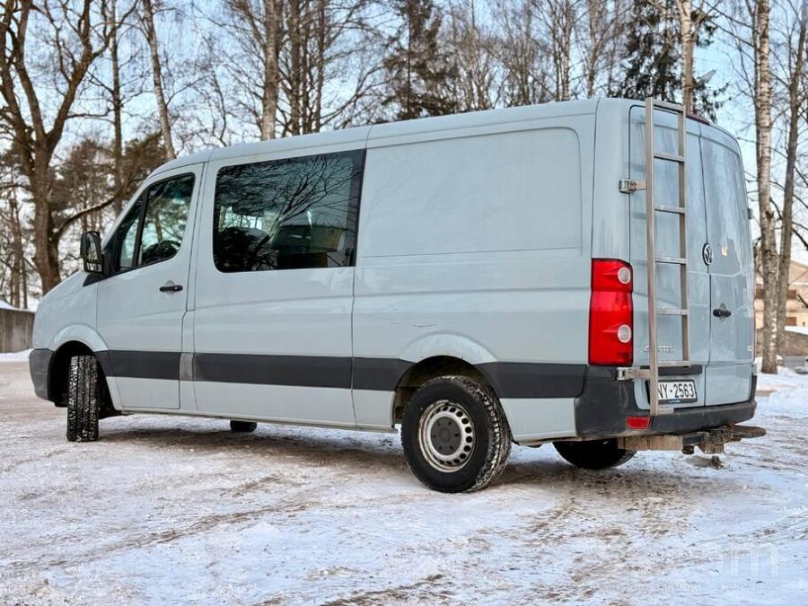 Grey Volkswagen Crafter 2011 in Riga, with an engine capacity of 2.00 L and mileage of 362 thousand km for 8530 €, photo 4 on AUTOMOTO.COM.LV