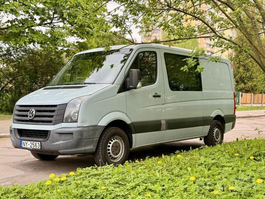 Grey Volkswagen Crafter 2011 in Riga, with an engine capacity of 2.00 L and mileage of 372 thousand km for 7995 €, photo 1 on AUTOMOTO.COM.LV