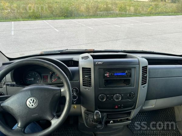 Pelēks Volkswagen Crafter 2011 Ogre, ar dzinēja tilpumu 2.50 L un nobraukumu 549 tūkst. km par 4000 €, foto 6 vietnē AUTOMOTO.COM.LV