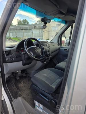 Pelēks Volkswagen Crafter 2012 Rīga, ar dzinēja tilpumu 2.00 L un nobraukumu 366 tūkst. km par 4100 €, foto 5 vietnē AUTOMOTO.COM.LV