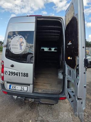 Pelēks Volkswagen Crafter 2012 Rīga, ar dzinēja tilpumu 2.00 L un nobraukumu 366 tūkst. km par 4100 €, foto 7 vietnē AUTOMOTO.COM.LV