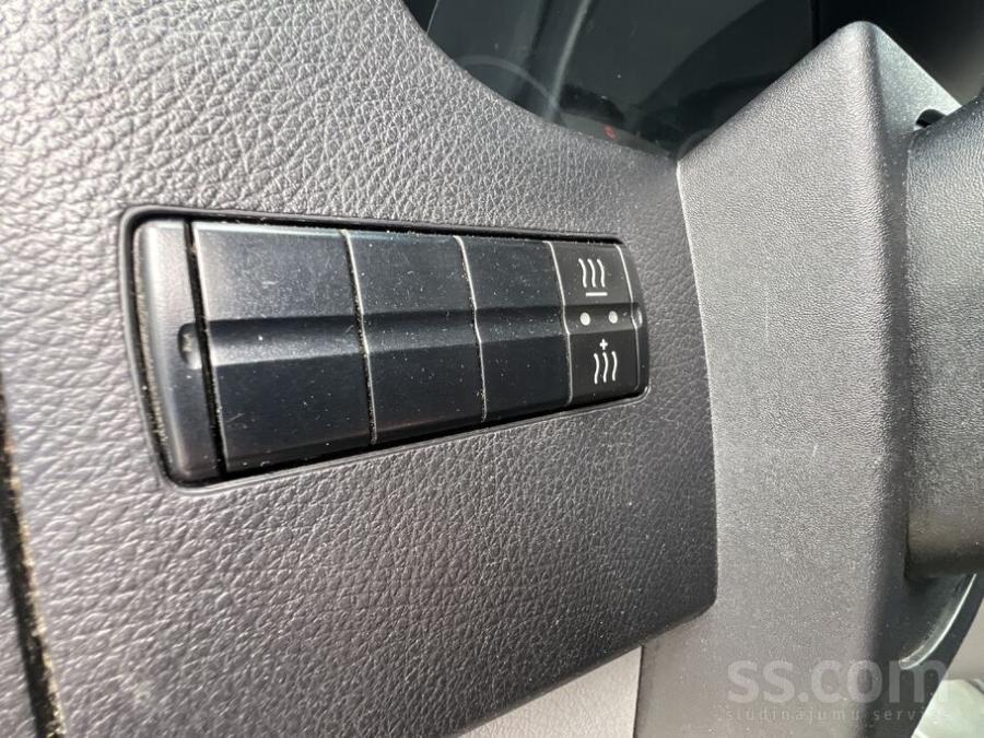Pelēks Volkswagen Crafter 2015 Rīga, ar dzinēja tilpumu 2.00 L un nobraukumu 734 tūkst. km par 3950 €, foto 11 vietnē AUTOMOTO.COM.LV