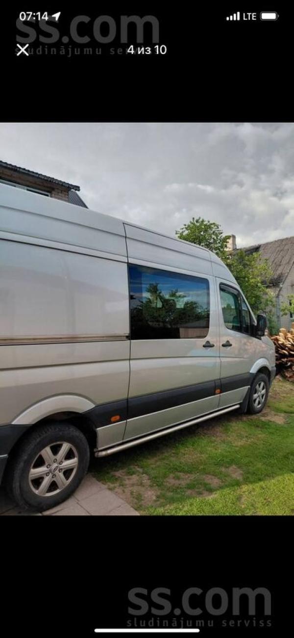 Volkswagen Crafter 2015 in Aizkraukle on AUTOMOTO.COM.LV Grey Volkswagen Crafter 2015 in Aizkraukle, with an engine capacity of 2.00 L and mileage of 144 thousand km for 10000 €, photo 5 on AUTOMOTO.COM.LV