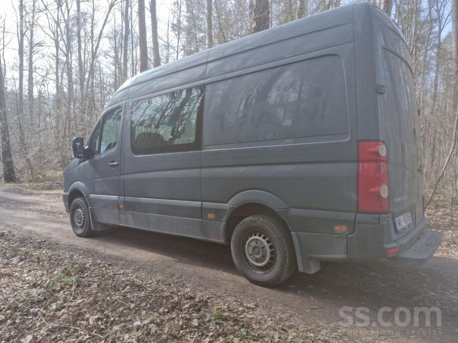 Grey Volkswagen Crafter 2016 in Riga, with an engine capacity of 2.00 L and mileage of 371 thousand km for 7000 €, photo 4 on AUTOMOTO.COM.LV