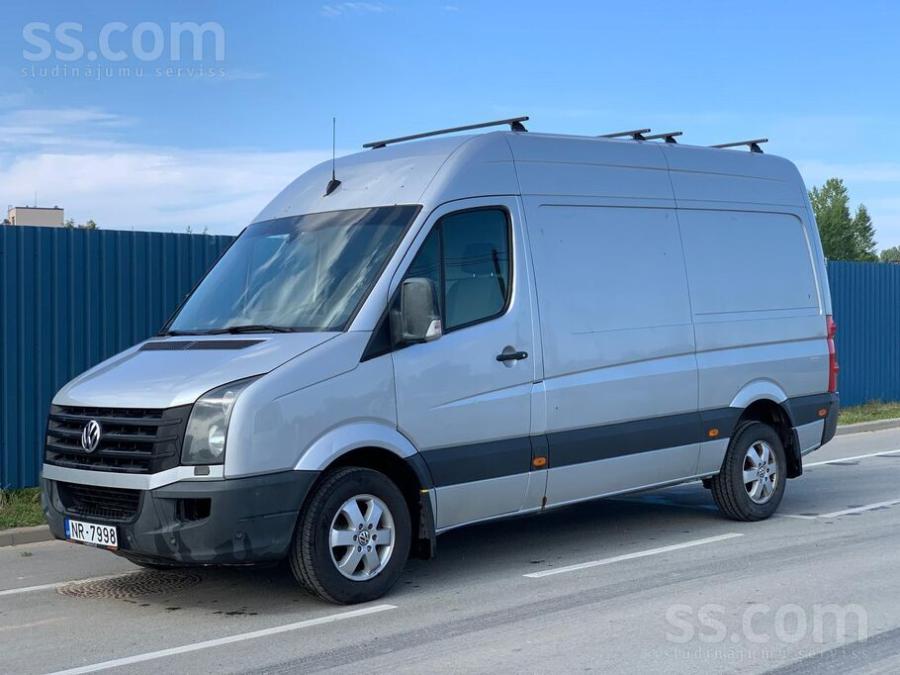 Grey Volkswagen Crafter 2016 in Riga, with an engine capacity of 2.00 L and mileage of 277 thousand km for 8500 €, photo 3 on AUTOMOTO.COM.LV