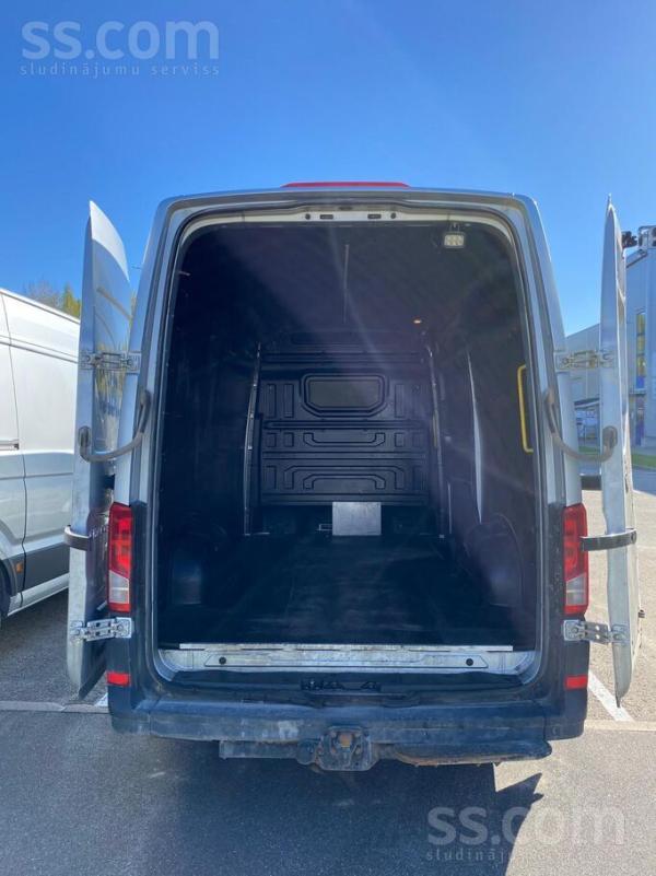 Pelēks Volkswagen Crafter 2019 Rīga, ar dzinēja tilpumu 2.00 L un nobraukumu 226 tūkst. km par 16160 €, foto 9 vietnē AUTOMOTO.COM.LV