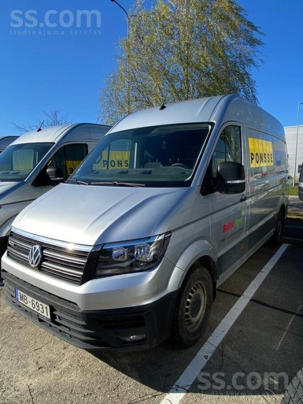 Pelēks Volkswagen Crafter 2019 Rīga, ar dzinēja tilpumu 2.00 L un nobraukumu 251 tūkst. km par 14990 €, foto 2 vietnē AUTOMOTO.COM.LV