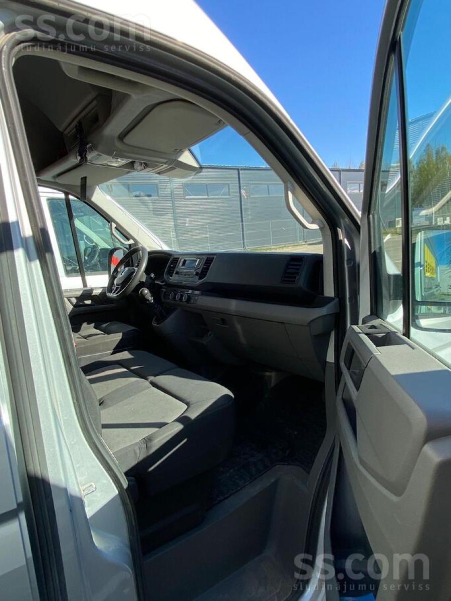 Pelēks Volkswagen Crafter 2019 Rīga, ar dzinēja tilpumu 2.00 L un nobraukumu 251 tūkst. km par 14990 €, foto 11 vietnē AUTOMOTO.COM.LV