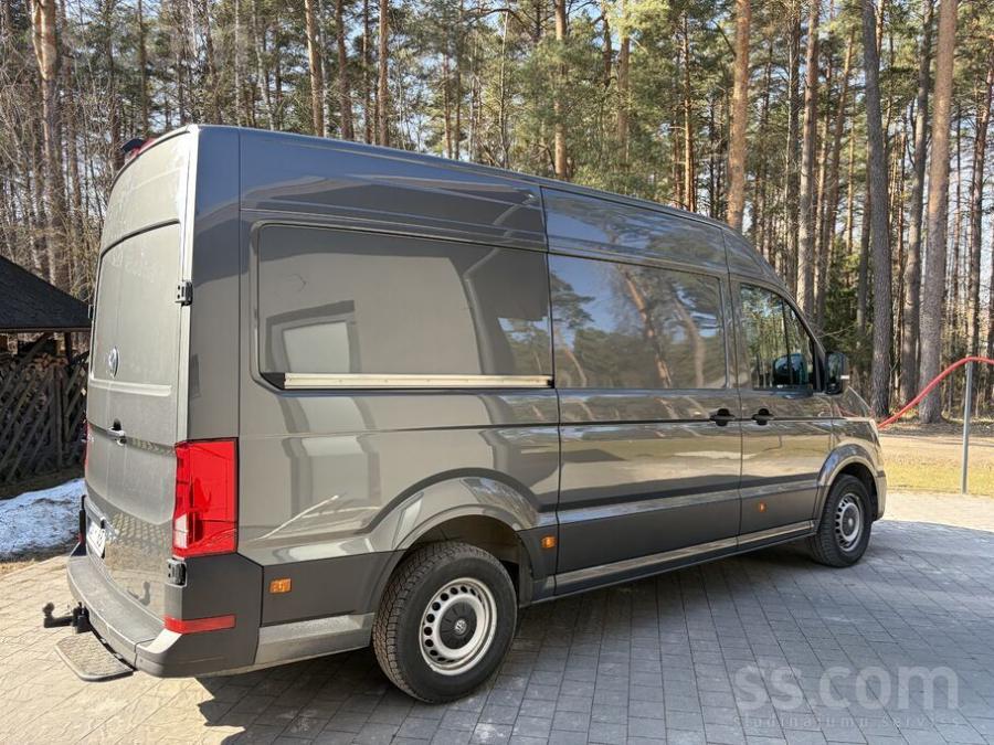 Pelēks Volkswagen Crafter 2019 Rīga, ar dzinēja tilpumu 2.00 L un nobraukumu 120 tūkst. km par 28900 €, foto 5 vietnē AUTOMOTO.COM.LV