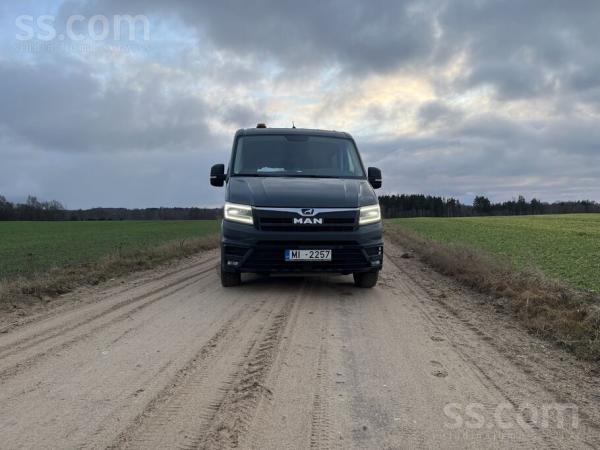 Grey Volkswagen Crafter 2021 in Valka, with an engine capacity of 2.00 L and mileage of 141 thousand km for 34900 €, photo 2 on AUTOMOTO.COM.LV