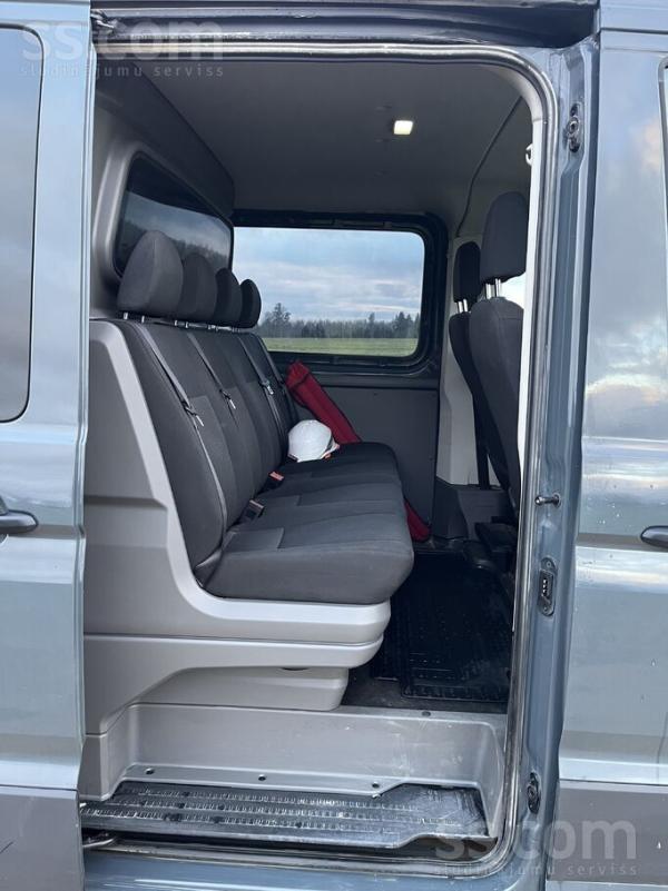 Grey Volkswagen Crafter 2021 in Valka, with an engine capacity of 2.00 L and mileage of 141 thousand km for 34900 €, photo 9 on AUTOMOTO.COM.LV
