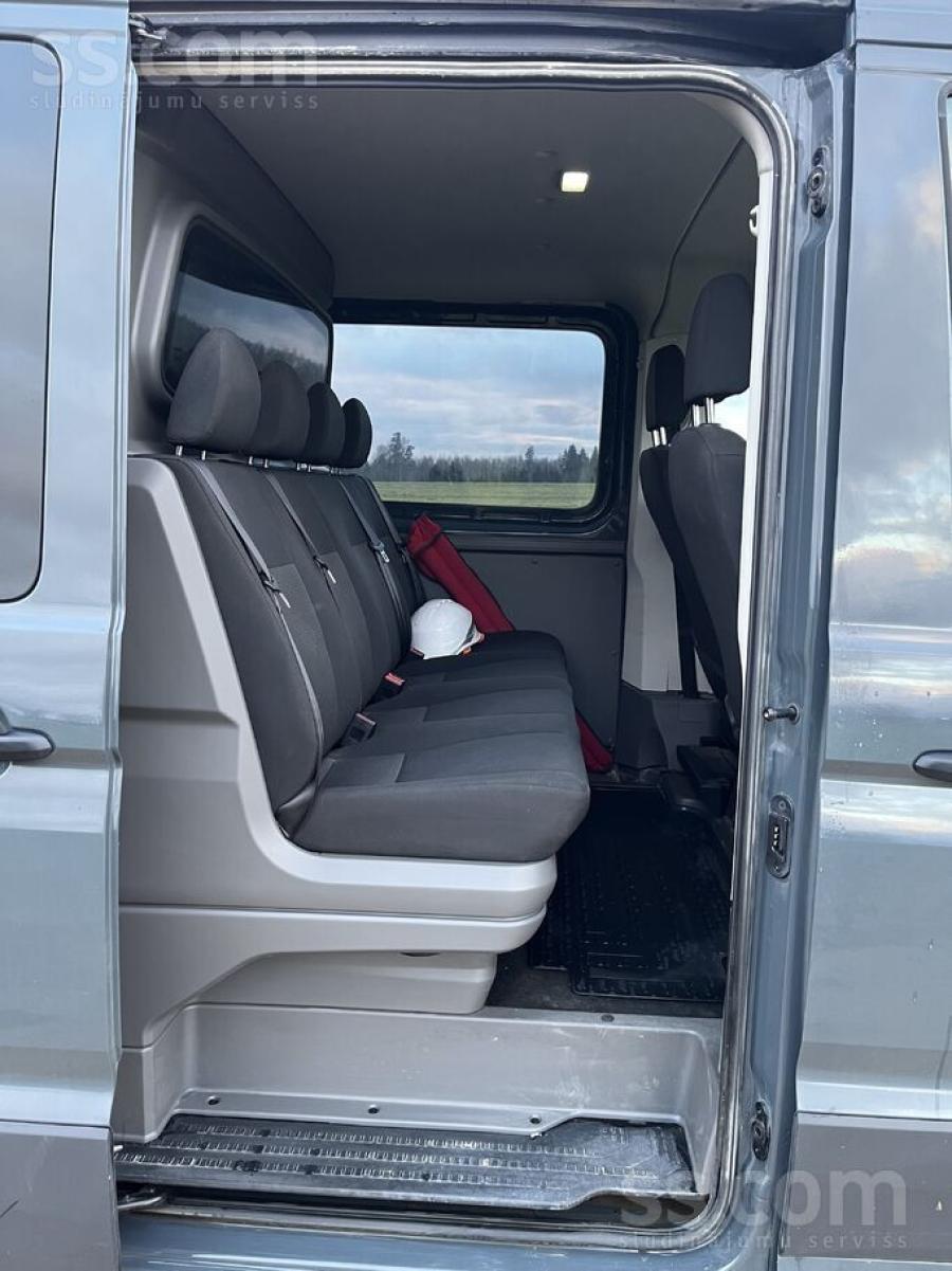 Grey Volkswagen Crafter 2021 in Valka, with an engine capacity of 2.00 L and mileage of 141 thousand km for 34900 €, photo 9 on AUTOMOTO.COM.LV