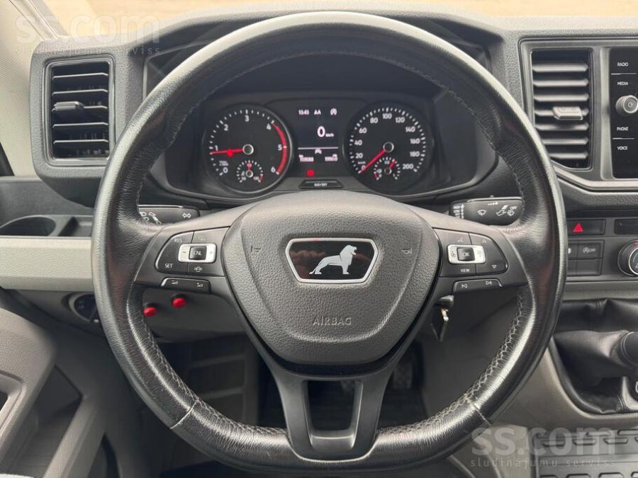 Pelēks Volkswagen Crafter 2021 Rīga, ar dzinēja tilpumu 2.00 L un nobraukumu 159 tūkst. km par 18900 €, foto 14 vietnē AUTOMOTO.COM.LV