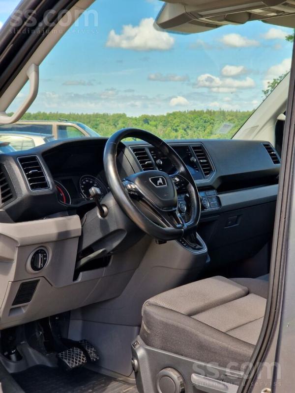 Pelēks Volkswagen Crafter 2021 Rīga, ar dzinēja tilpumu 2.00 L un nobraukumu 310 tūkst. km par 18500 €, foto 8 vietnē AUTOMOTO.COM.LV