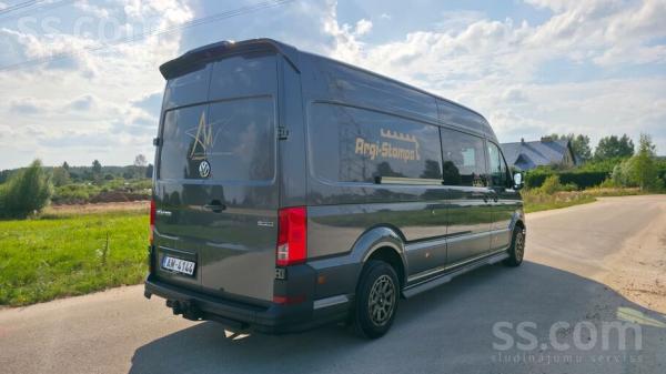 Pelēks Volkswagen Crafter 2022 Rīga, ar dzinēja tilpumu 2.00 L un nobraukumu 108 tūkst. km par 46500 €, foto 4 vietnē AUTOMOTO.COM.LV