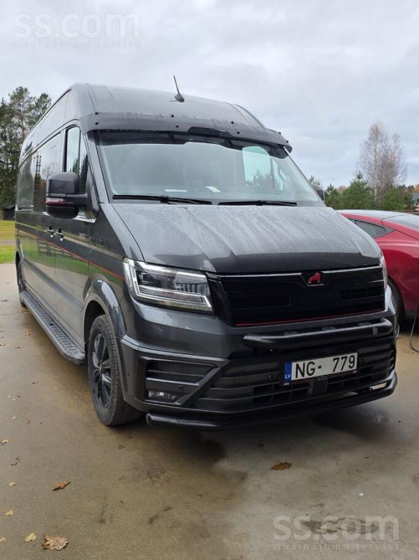 Pelēks Volkswagen Crafter 2023 Rīga, ar dzinēja tilpumu 2.00 L un nobraukumu 24 tūkst. km par 56750 €, foto 1 vietnē AUTOMOTO.COM.LV