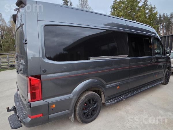 Pelēks Volkswagen Crafter 2023 Rīga, ar dzinēja tilpumu 2.00 L un nobraukumu 24 tūkst. km par 56750 €, foto 2 vietnē AUTOMOTO.COM.LV