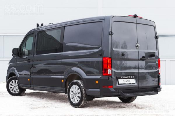 Pelēks Volkswagen Crafter 2026 Ventspils, ar dzinēja tilpumu 2.00 L un nobraukumu 10 tūkst. km par 65900 €, foto 3 vietnē AUTOMOTO.COM.LV