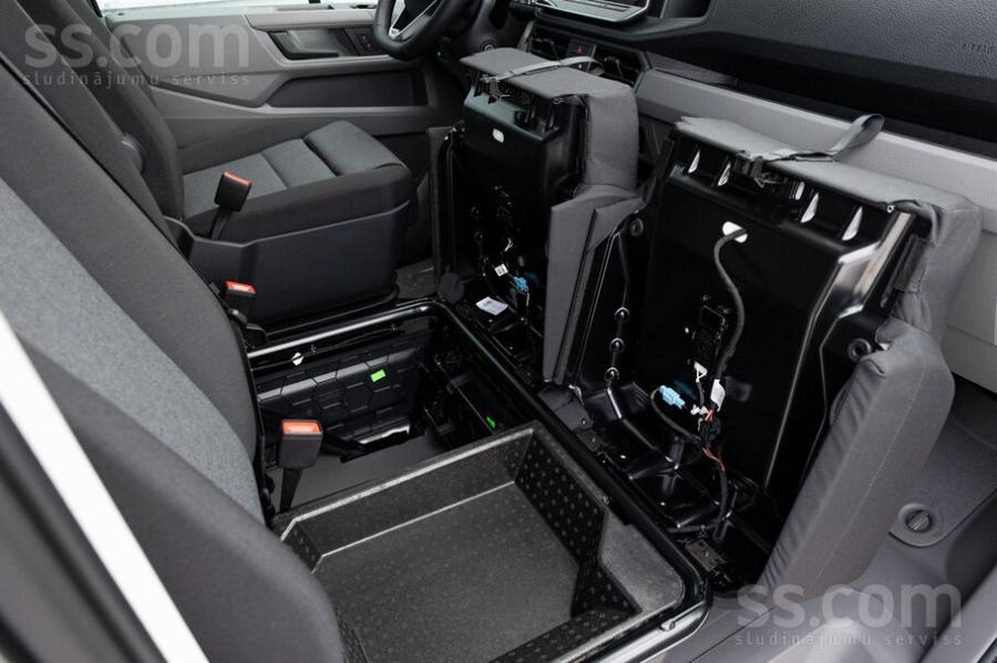 Pelēks Volkswagen Crafter 2026 Ventspils, ar dzinēja tilpumu 2.00 L un nobraukumu 0 tūkst. km par 62500 €, foto 12 vietnē AUTOMOTO.COM.LV