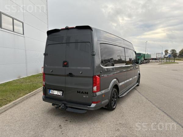 Grey Volkswagen Crafter 2023 in Riga, with an engine capacity of 2.00 L and mileage of 44 thousand km for 60000 €, photo 8 on AUTOMOTO.COM.LV
