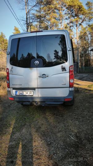 Pelēks Volkswagen Crafter 2007 Tallina, ar dzinēja tilpumu 2.50 L un nobraukumu 296 tūkst. km par 9000 €, foto 4 vietnē AUTOMOTO.COM.LV