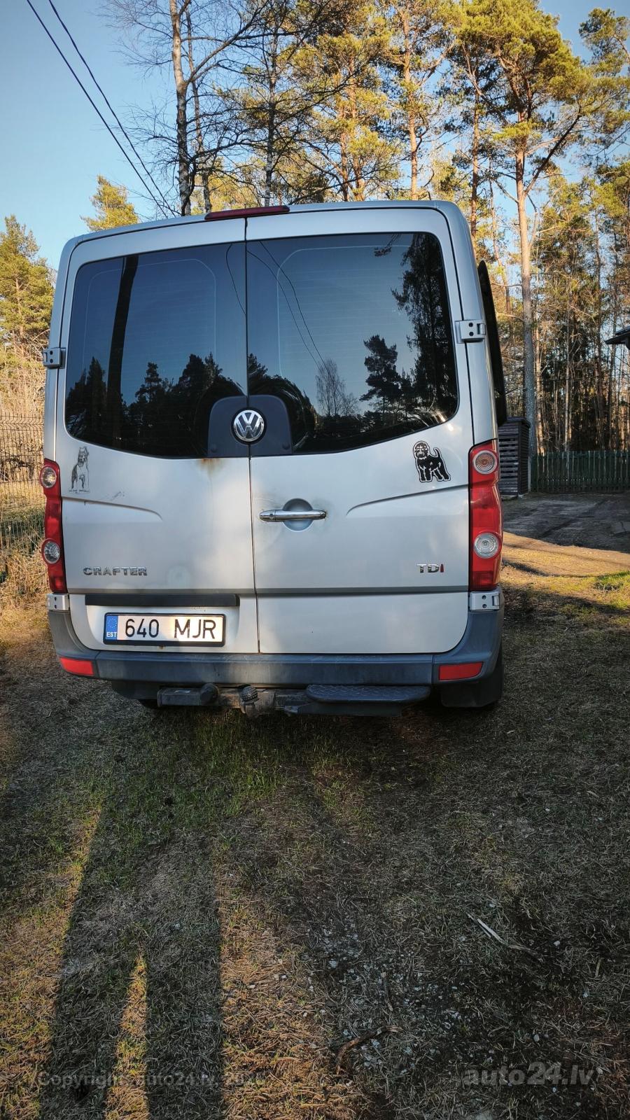 Pelēks Volkswagen Crafter 2007 Tallina, ar dzinēja tilpumu 2.50 L un nobraukumu 296 tūkst. km par 9000 €, foto 4 vietnē AUTOMOTO.COM.LV
