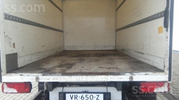 Volkswagen Crafter 2012 in Riga, with an engine capacity of 2.00 L and mileage of 245 thousand km for 8900 €, photo 9 on AUTOMOTO.COM.LV