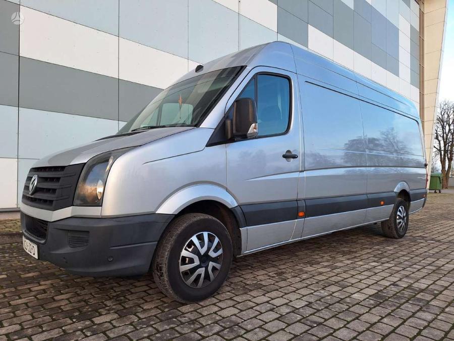 Volkswagen Crafter 2017 in Dobele, with an engine capacity of 2.00 L and mileage of 303 thousand km for 9900 €, photo 1 on AUTOMOTO.COM.LV