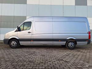 Volkswagen Crafter 2017 in Dobele, with an engine capacity of 2.00 L and mileage of 303 thousand km for 9900 €, photo 4 on AUTOMOTO.COM.LV