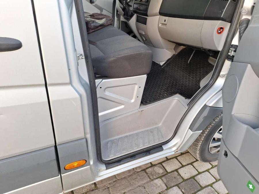 Volkswagen Crafter 2017 in Dobele, with an engine capacity of 2.00 L and mileage of 303 thousand km for 9900 €, photo 20 on AUTOMOTO.COM.LV