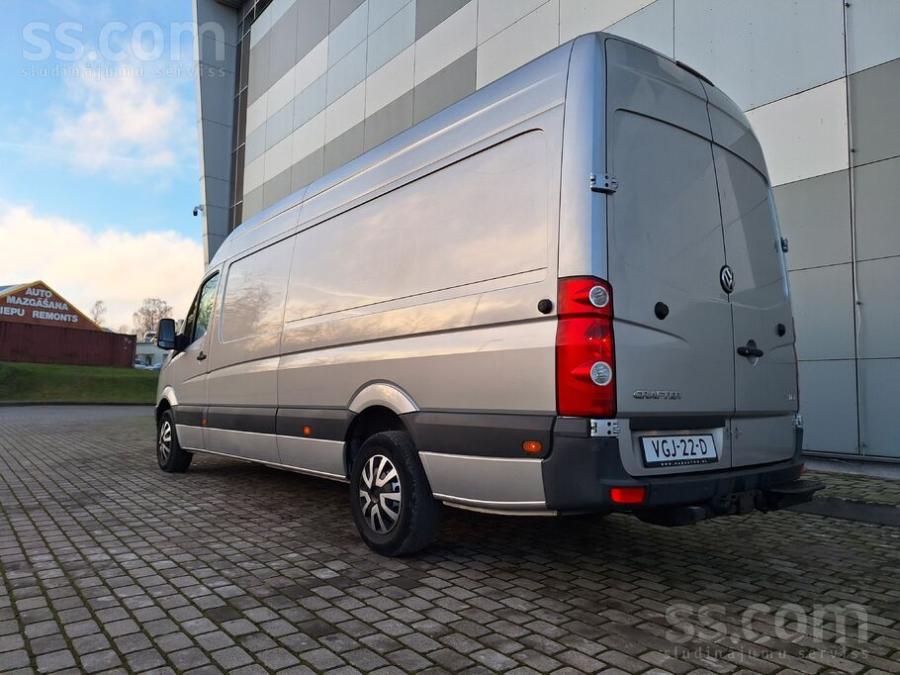 Volkswagen Crafter 2017 in Jekabpils, with an engine capacity of 2.00 L and mileage of 303 thousand km for 9900 €, photo 2 on AUTOMOTO.COM.LV
