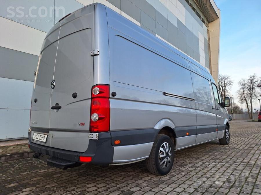 Volkswagen Crafter 2017 in Jekabpils, with an engine capacity of 2.00 L and mileage of 303 thousand km for 9900 €, photo 5 on AUTOMOTO.COM.LV