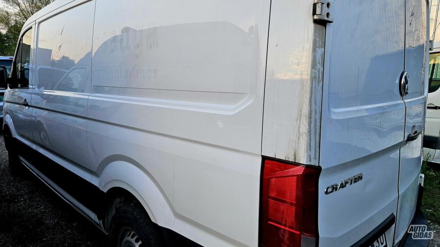 Volkswagen Crafter 2018 in Kaisiadorys, with an engine capacity of 2.00 L and mileage of 400 thousand km for 7100 €, photo 5 on AUTOMOTO.COM.LV