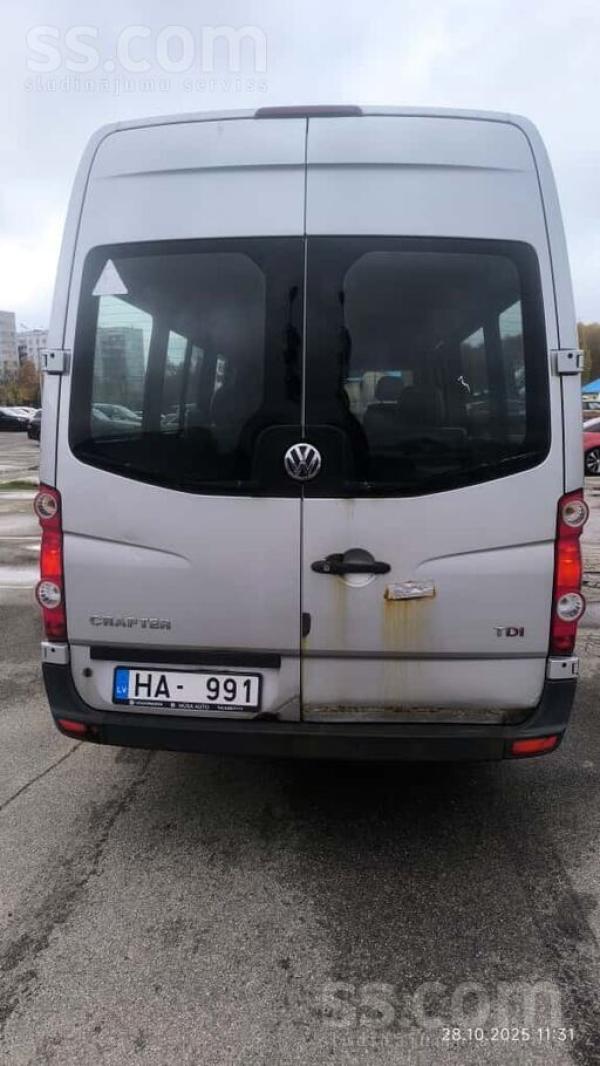 Volkswagen Crafter 2006 in Riga, with an engine capacity of 2.50 L and mileage of 222 thousand km for 6500 €, photo 6 on AUTOMOTO.COM.LV