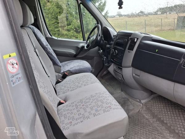 Volkswagen Crafter 2007 Mažeikiai, ar dzinēja tilpumu 2.50 L un nobraukumu 266 tūkst. km par 5500 €, foto 4 vietnē AUTOMOTO.COM.LV