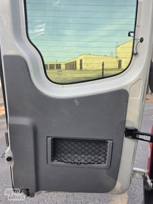 Volkswagen Crafter 2009 Viļņa, ar dzinēja tilpumu 2.50 L un nobraukumu 363 tūkst. km par 8500 €, foto 22 vietnē AUTOMOTO.COM.LV