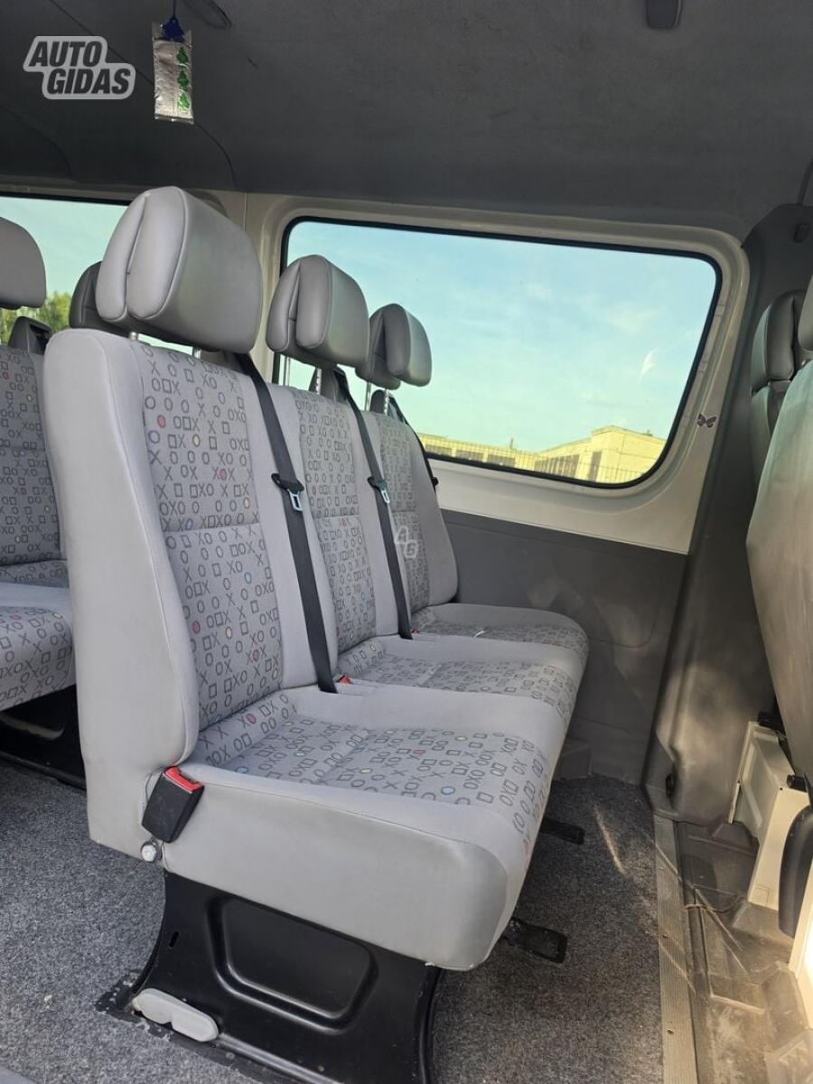 Volkswagen Crafter 2009 Viļņa, ar dzinēja tilpumu 2.50 L un nobraukumu 363 tūkst. km par 8500 €, foto 23 vietnē AUTOMOTO.COM.LV