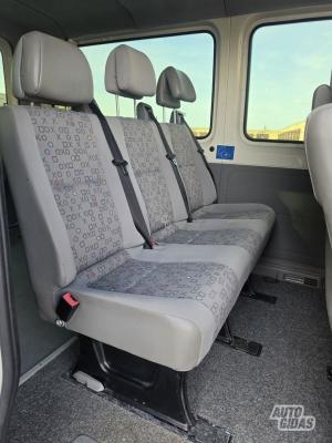 Volkswagen Crafter 2009 Viļņa, ar dzinēja tilpumu 2.50 L un nobraukumu 363 tūkst. km par 8500 €, foto 24 vietnē AUTOMOTO.COM.LV