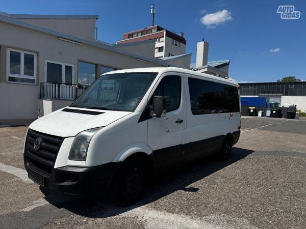 Volkswagen Crafter 2010 in Vilnius, with an engine capacity of 2.50 L and mileage of 302 thousand km for 7999 €, photo 5 on AUTOMOTO.COM.LV