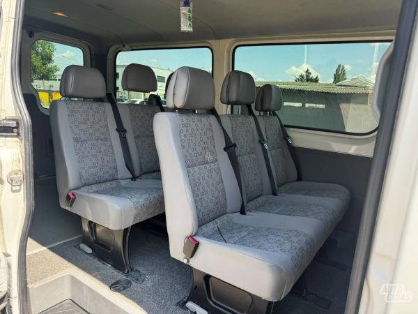 Volkswagen Crafter 2010 in Vilnius, with an engine capacity of 2.50 L and mileage of 302 thousand km for 7999 €, photo 7 on AUTOMOTO.COM.LV