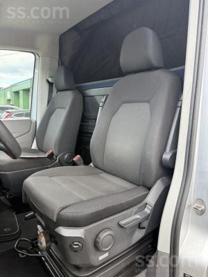 Volkswagen Crafter 2017 Rīga, ar dzinēja tilpumu 2.00 L un nobraukumu 339 tūkst. km par 9400 €, foto 10 vietnē AUTOMOTO.COM.LV