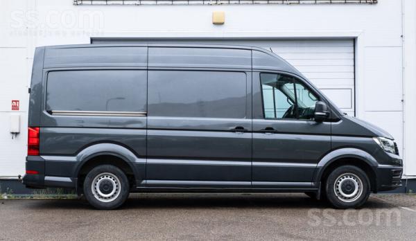 Volkswagen Crafter 2017 in Riga, with an engine capacity of 2.00 L and mileage of 134 thousand km for 9750 €, photo 4 on AUTOMOTO.COM.LV