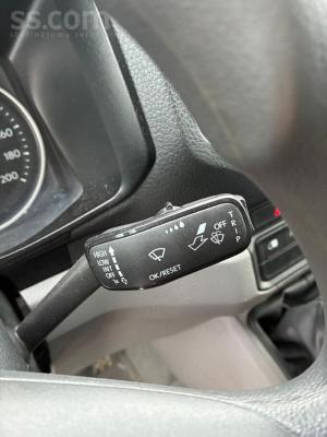 Volkswagen Crafter 2019 in Riga, with an engine capacity of 2.00 L and mileage of 134 thousand km for 20200 €, photo 7 on AUTOMOTO.COM.LV